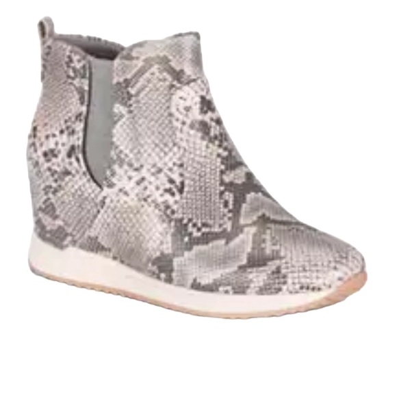 Baretraps Shoes Bare Traps Wedge Rain Bootie Hidden Wedge Arch